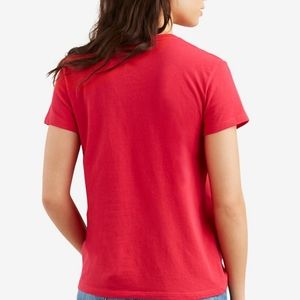 Levi's | Tops | Salelevis Cotton Batwing Logo Graphic Tshirt | Poshmark